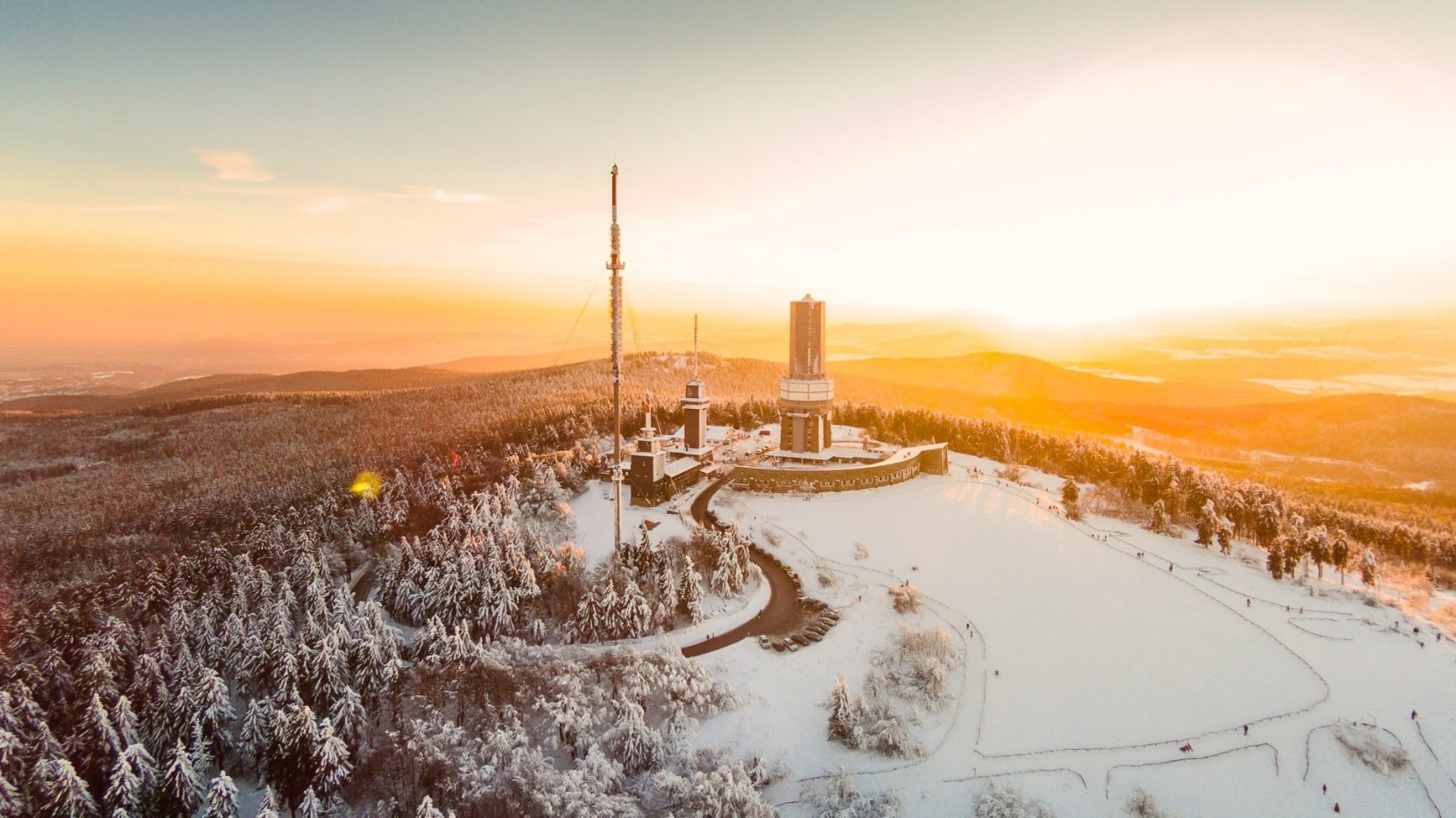 Luftbild Grosser Feldberg im Taunus | VONGANZOBEN Luftbildfotografie ...