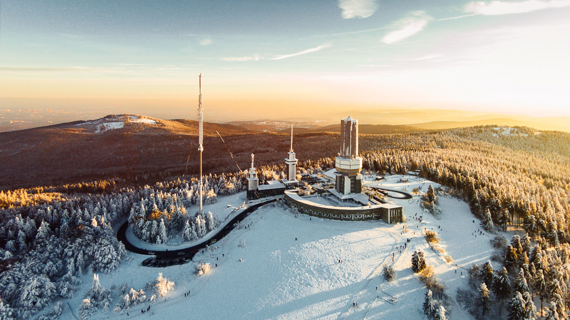 Luftbild Grosser Feldberg (Taunus) im Schnee - VONGANZOBEN ...